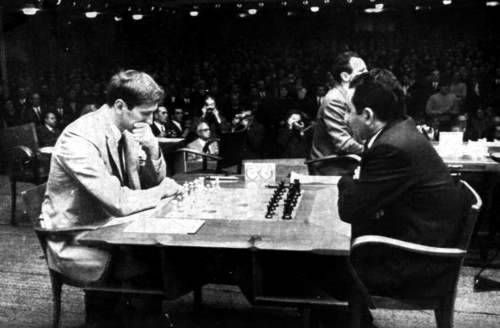 Chess player ichecker (Bill from Chicago, United States) - GameKnot